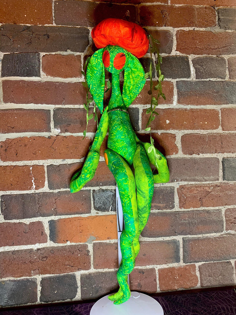 A Leggy Punkin Stitchpunk – Floppy Cat Creations